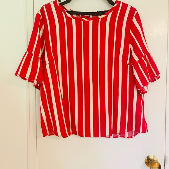 Velvet Heart | Tops | Red And White Cropped Top | Poshmark